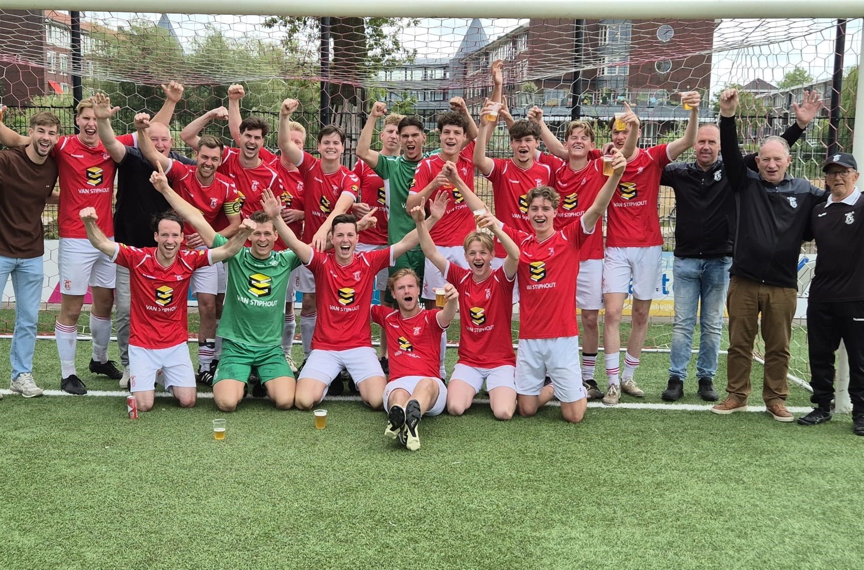 Rhode 2 promoveert naar de hoofdklasse - Rhode.nl