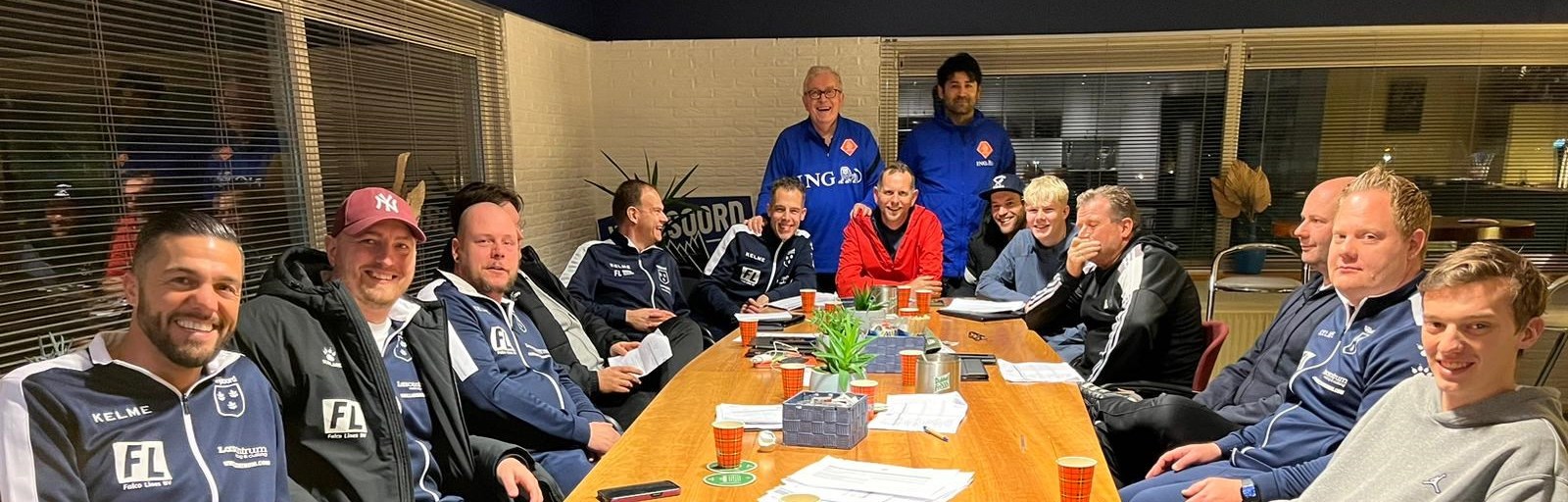 Ontwikkelingen bij V.V. Rijsoord op trainersgebied - V.V. Rijsoord