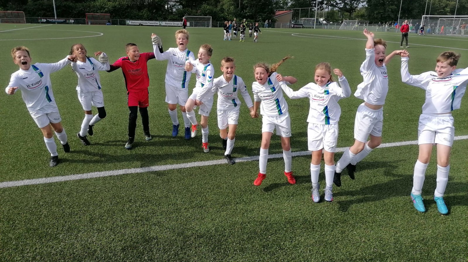 SDC ’12 JO11-2 Kampioen! - SDC '12