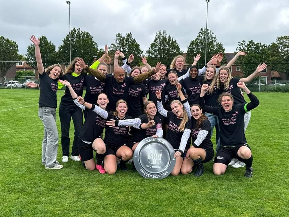 Ook SHO MO20 is KAMPIOEN! - Voetbalvereniging SHO (Steeds Hooger Oud ...
