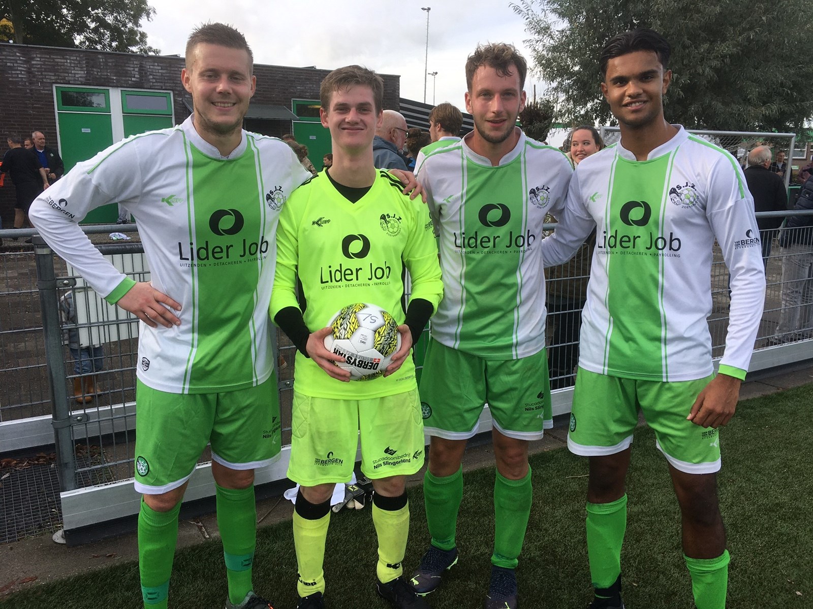 SJZ PAKT EERSTE ZEGE (3-1) IN ENERVERENDE STRIJD MET WARMUNDA - v.v. SJZ