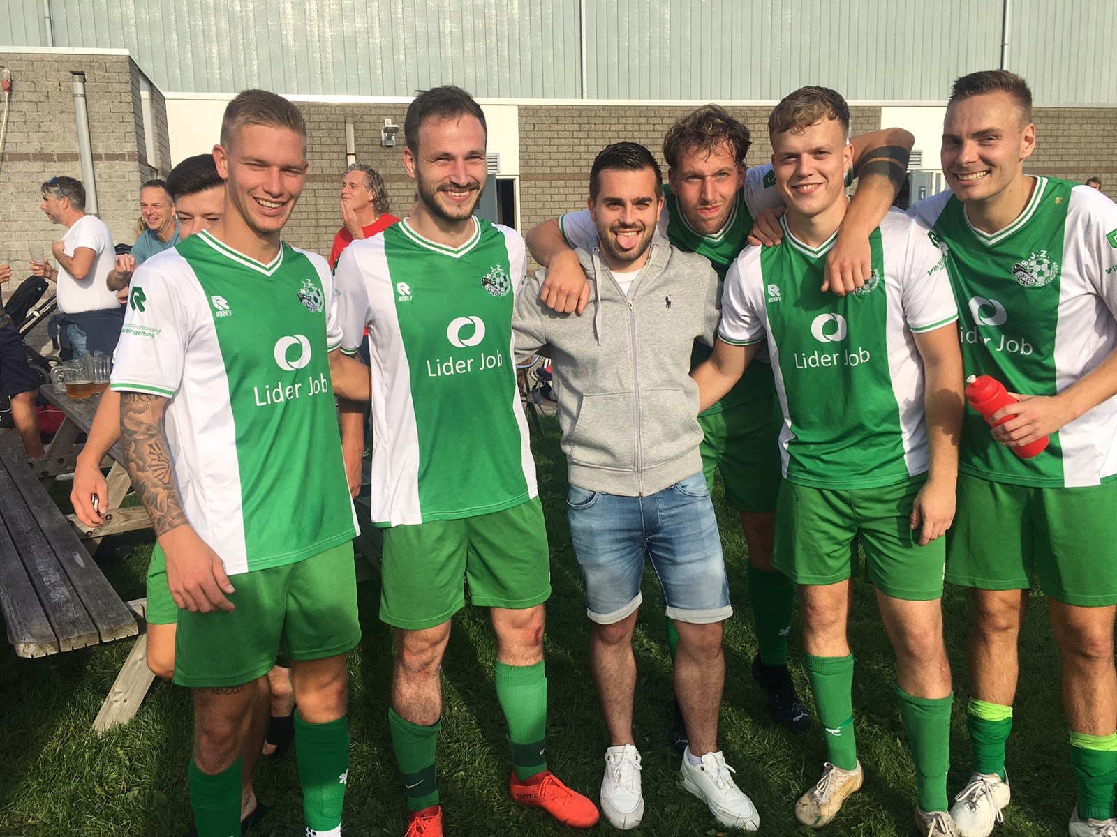 SJZ HEERST OP ALLE FRONTEN IN STOMPWIJK: 0-7 - v.v. SJZ