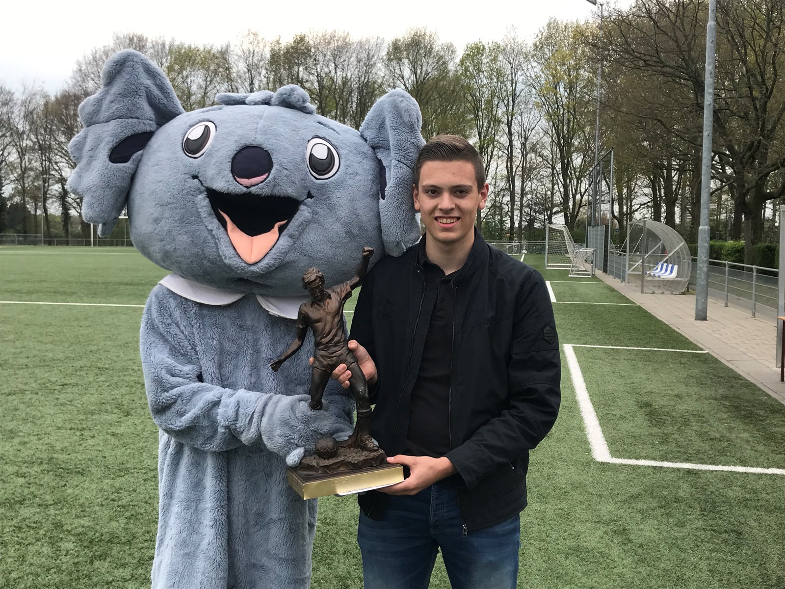 Twan Lammers wint Floris de Visser Bokaal - SKV