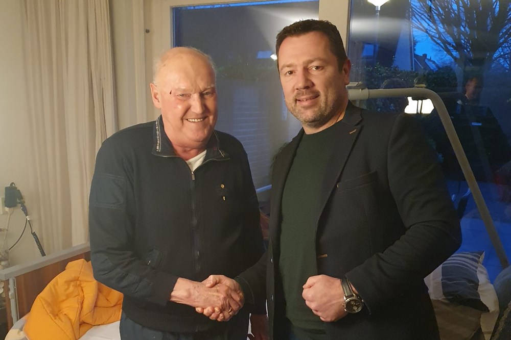 Met een lach en een traan - De Officiele website van de voetbalclub SSC ...