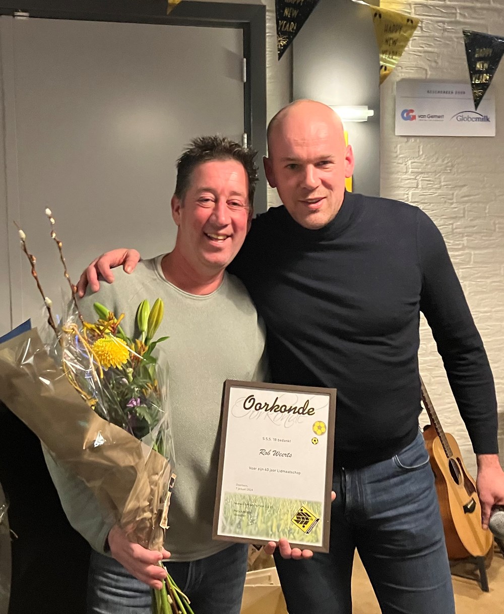 SSS'18 zet jubilarissen in het zonnetje! - Voetbalvereniging SSS '18