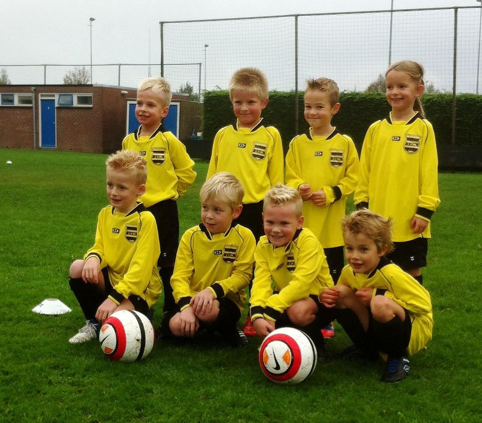 Eerste wedstrijd van de Mini's groot succes - SV Meerkerk