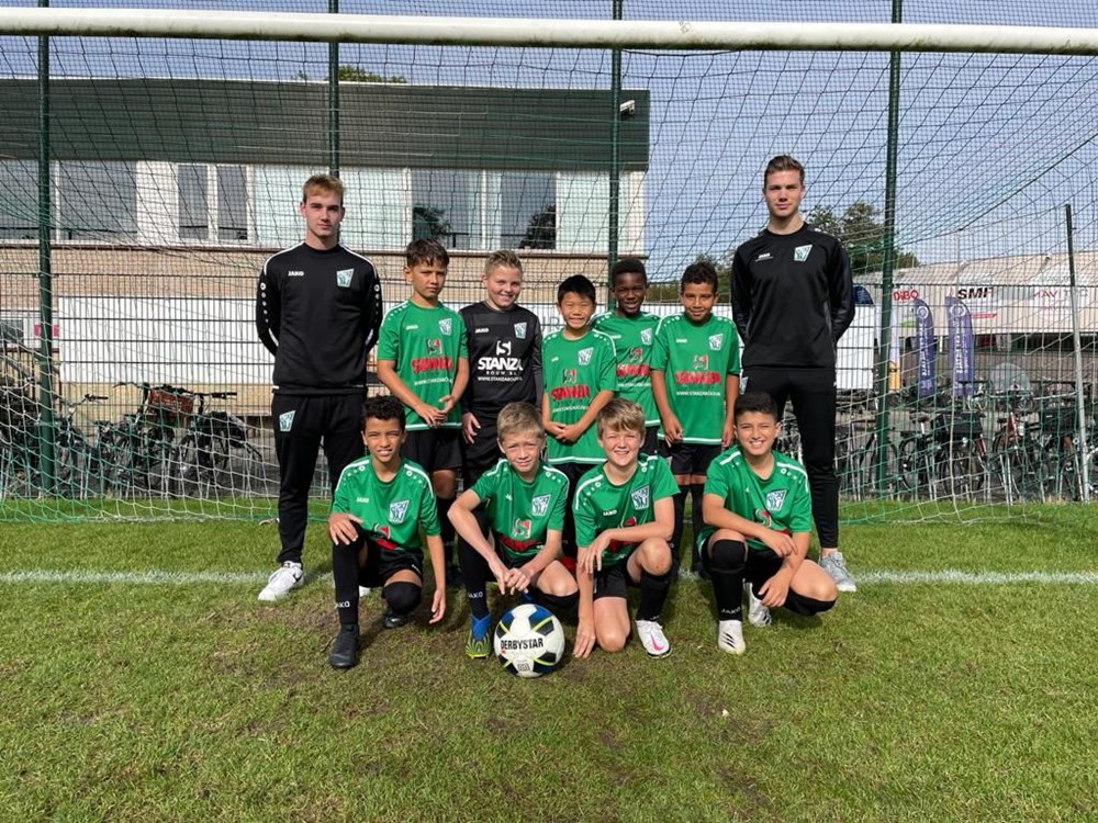 SVW J011-1 kampioen, 1e fase - SVW '27