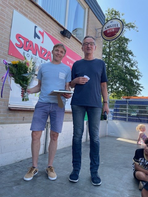 Lid van verdienste Eddy Veldhuisen. - SVW '27