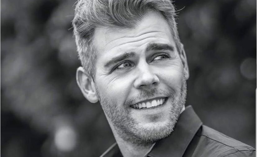 Johnny Kamminga zaterdag live in de kantine - VV Sneek Wit Zwart