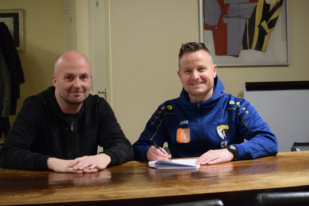 Rietdijk & Semplonius officieel verlengd - VV Sneek Wit Zwart