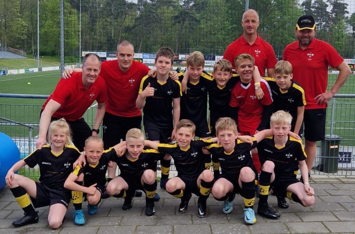 SCH'44 JO12-1 kampioen in Hoofdklasse - SCH '44