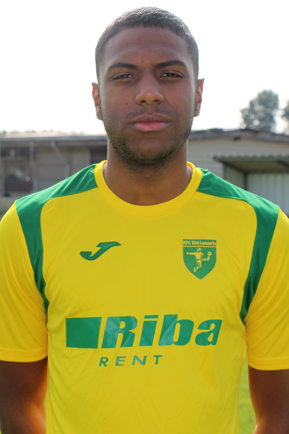 1-5 overwinning met 6 spelers onder de 20 jaar