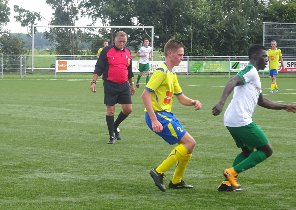 Siveo buigt voor Aarlanderveen: 1-3 - s.v. Siveo '60