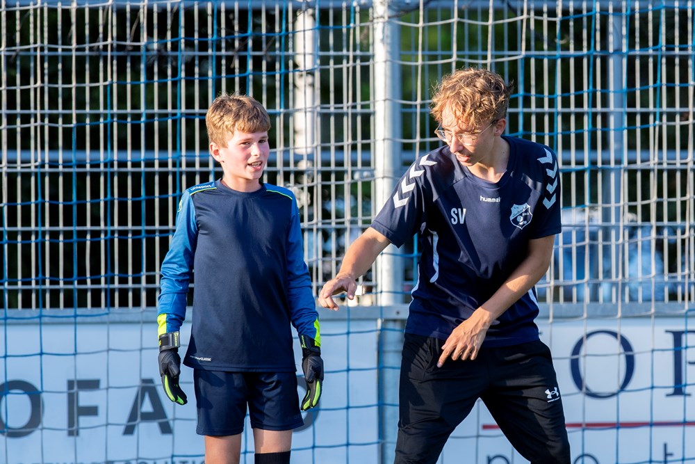 Stef (19) ruilde de Jumbo in voor betaalde baan als keeperstrainer ...