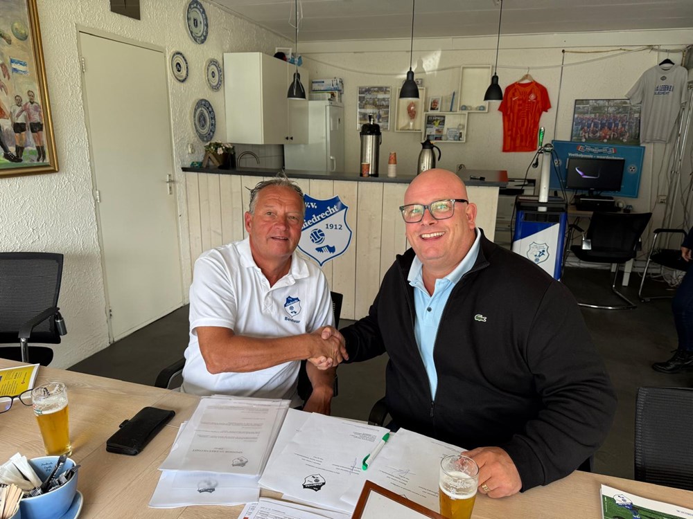 Vijf trouwe contractsponsoren verlengen contract bij VV Sliedrecht - VV ...