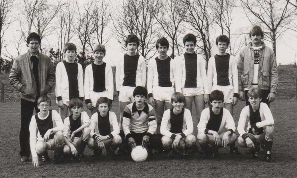 Uit het archief: de jeugdteams van 1983-1984 - SV Someren