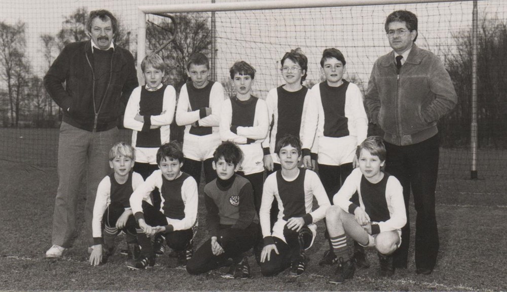 Uit het archief: de jeugdteams van 1983-1984 - SV Someren