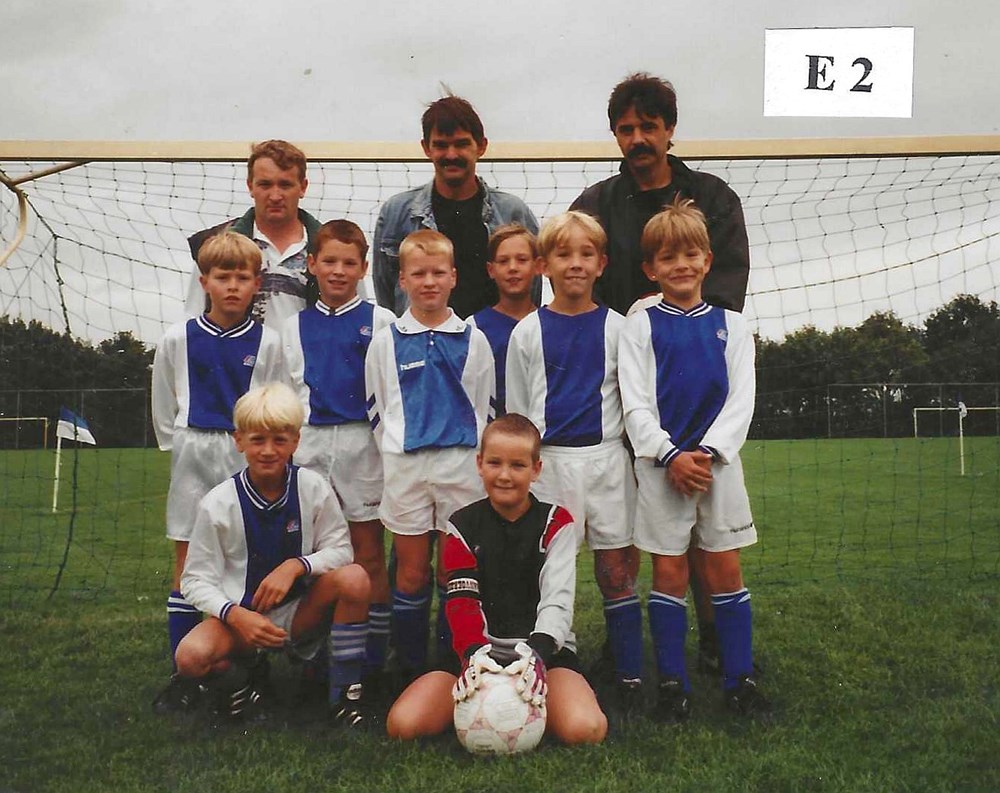 Uit het archief: Meisjesteam en pupillen-teams van het seizoen 1997 ...