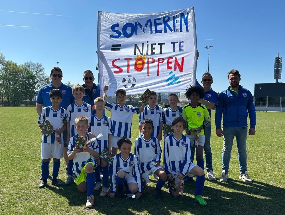 Uit het archief: Historische spandoeken bij SV Someren - SV Someren