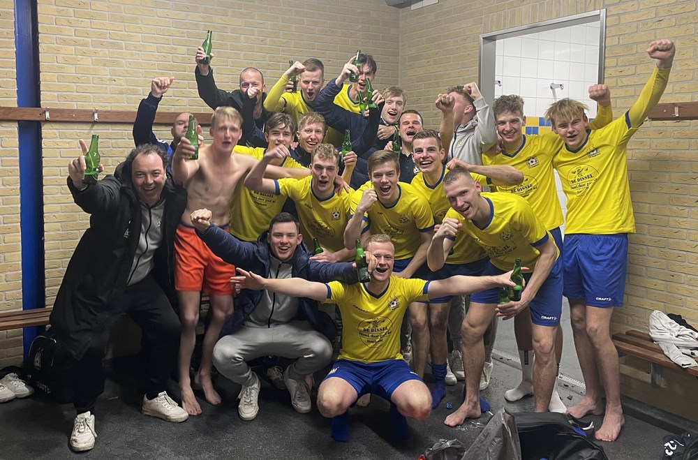 Staphorst 2 verovert periodetitel - vv Staphorst