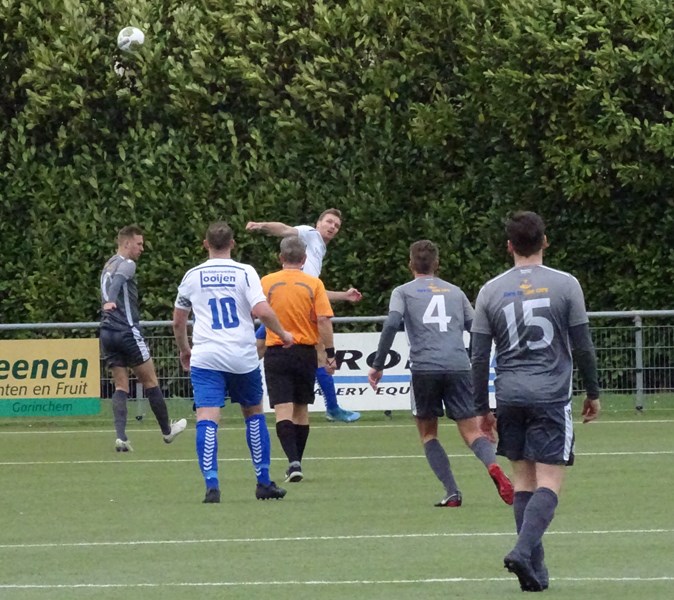 Blessuretijd kost SVS'65 de zege in topper tegen Herovina - S.V.S.'65