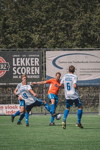 SVS'ers Looijen en Meha zorgen voor doelpuntenfestijn tegen Rhelico - S ...