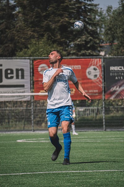 SVS'ers Looijen en Meha zorgen voor doelpuntenfestijn tegen Rhelico - S ...