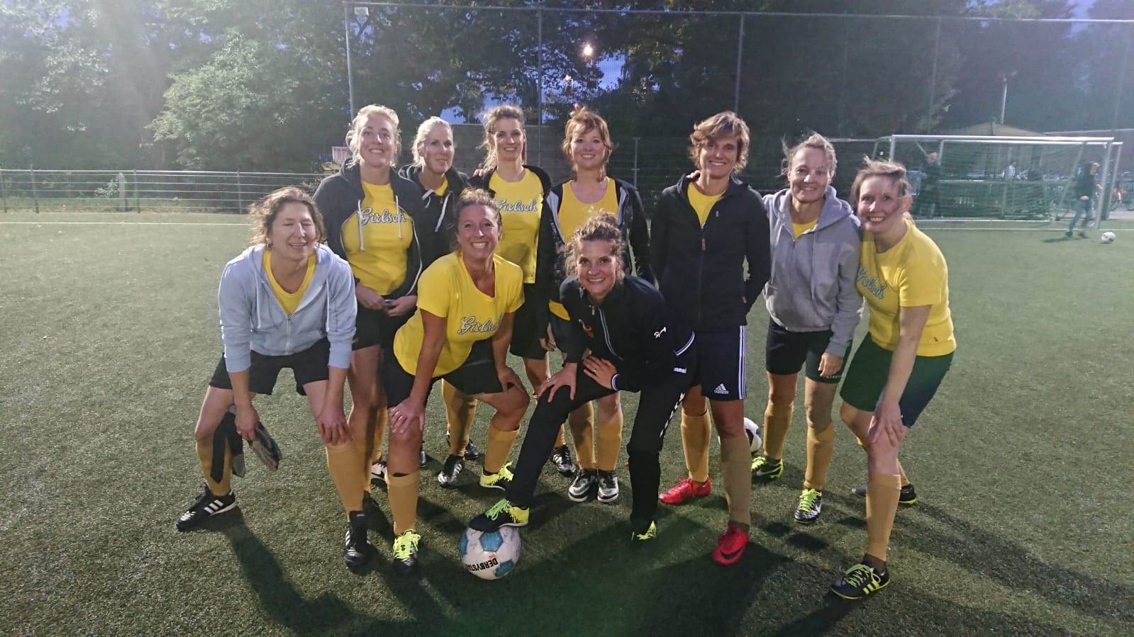 Eerste officiële wedstijd Dames 35+ 2! - TOS-Actief