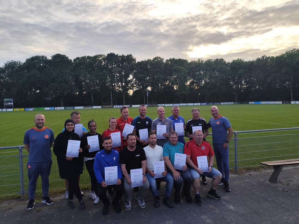 TOS-Actief is trots op Demi de Witte: VKC-diploma behaald! ⚽ - TOS-Actief