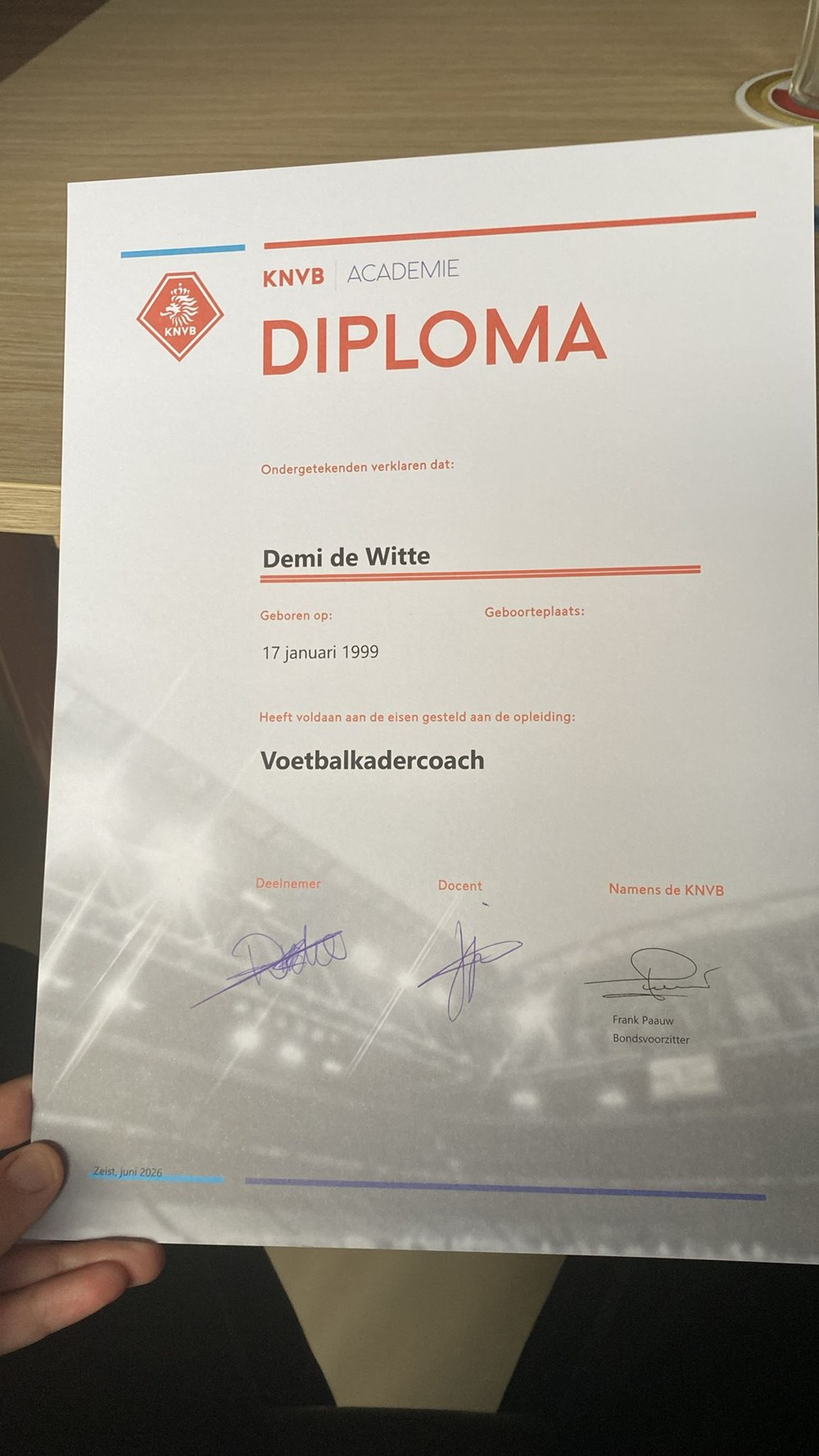 TOS-Actief is trots op Demi de Witte: VKC-diploma behaald! ⚽ - TOS-Actief