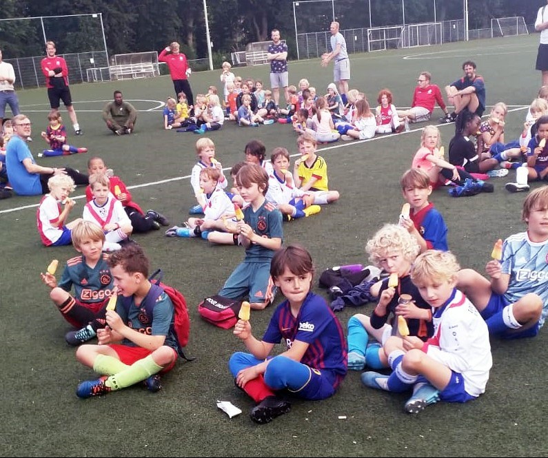 Feestmoment en afscheid bij tos-actief van de aspiranten en hun ...