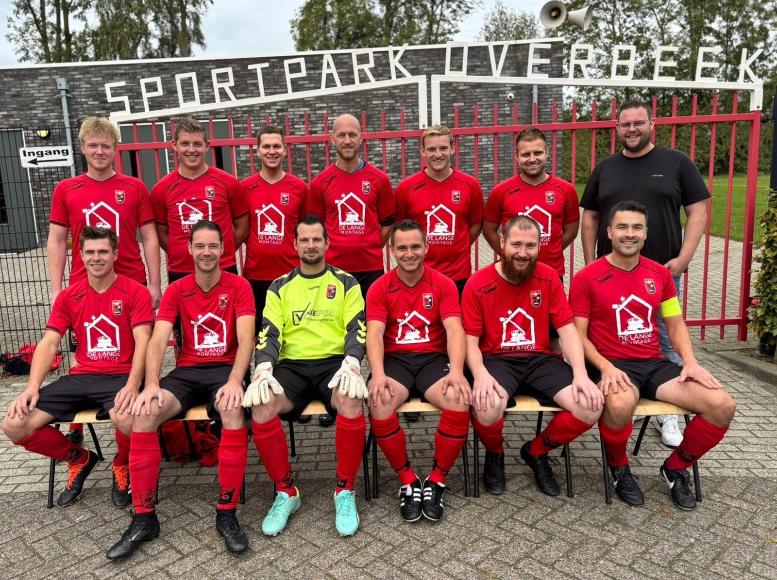 Allemaal blije bekkies bij het vierde en de JO10-1 - Voetbalvereniging ...