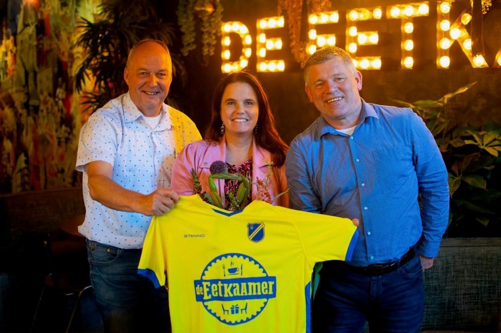 "De Eetkaamer" nieuwe hoofdsponsor van FC Uden - FC Uden