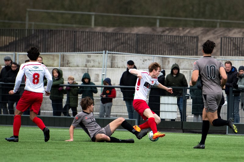Reuzendoder Uno Animo verslaat Zwaluwe VCF dik met 1-5 - Uno Animo
