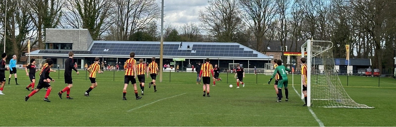 VAKO JO19-1 kent een pikstart in de hoofdklasse - VAKO voetbal te Vries ...