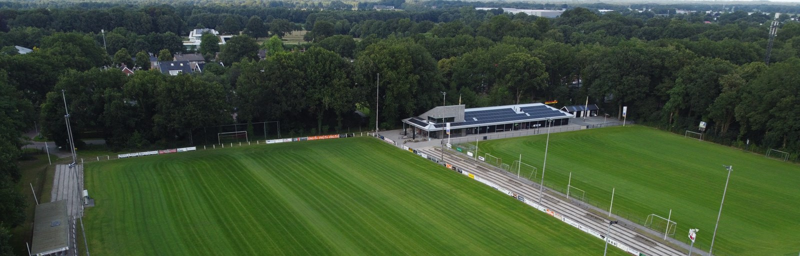 Waarom het voetbalveld van VAKO tegenwoordig Sportveld De Fielliettaz ...