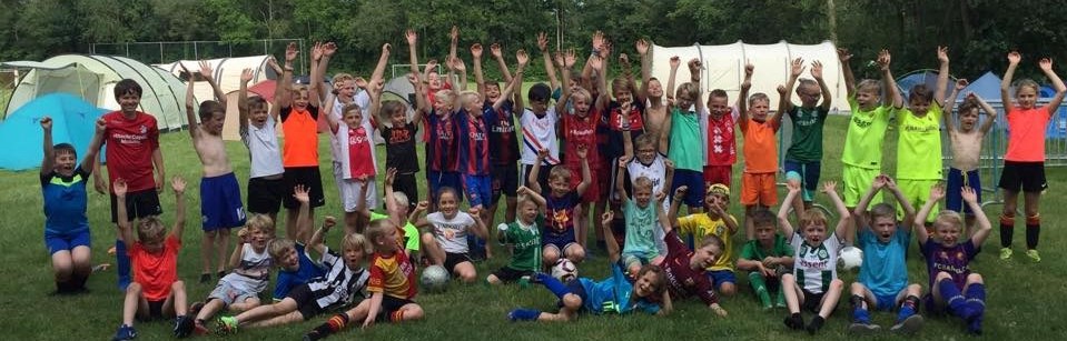 VAKO Jeugdvoetbalkamp ''Save the date'' - VAKO voetbal te Vries: Welkom