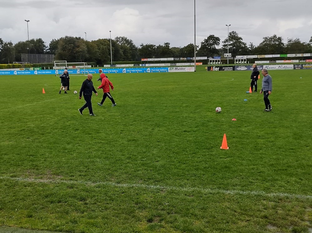 OldStars Walking Football - VAKO voetbal te Vries: Welkom