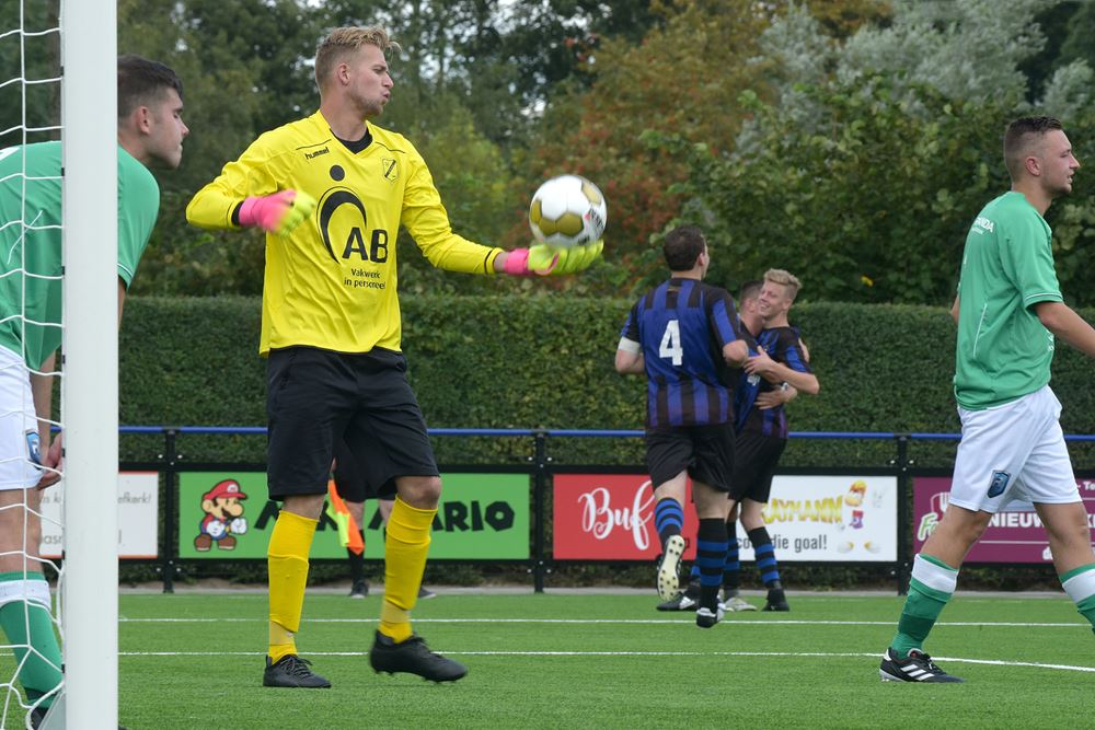 VVAC 1 moet Andy van Vugt zes goals toestaan - VVAC