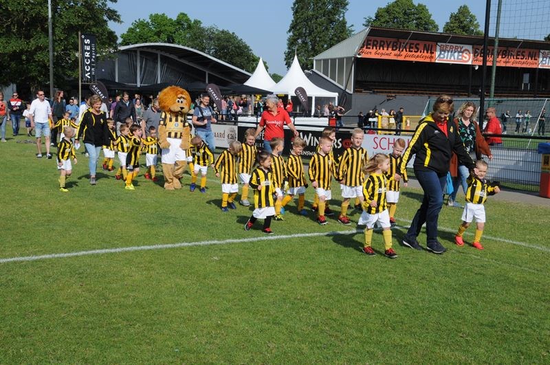 VV De Valk pinkster jeugdtoernooi 2023 weer groots in de lucht - https://www.vvdevalk.nl/