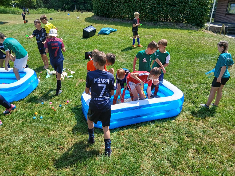 Waterpret op het kamp in Ewijk - Vianen Vooruit