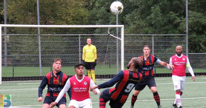 Wedstrijdverslag Rotterdam United - Victoria'04 - Victoria '04