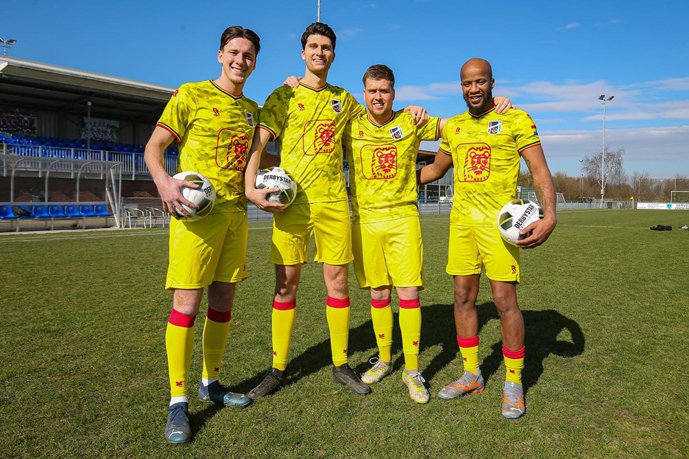 Team-informatie - Victoria '04