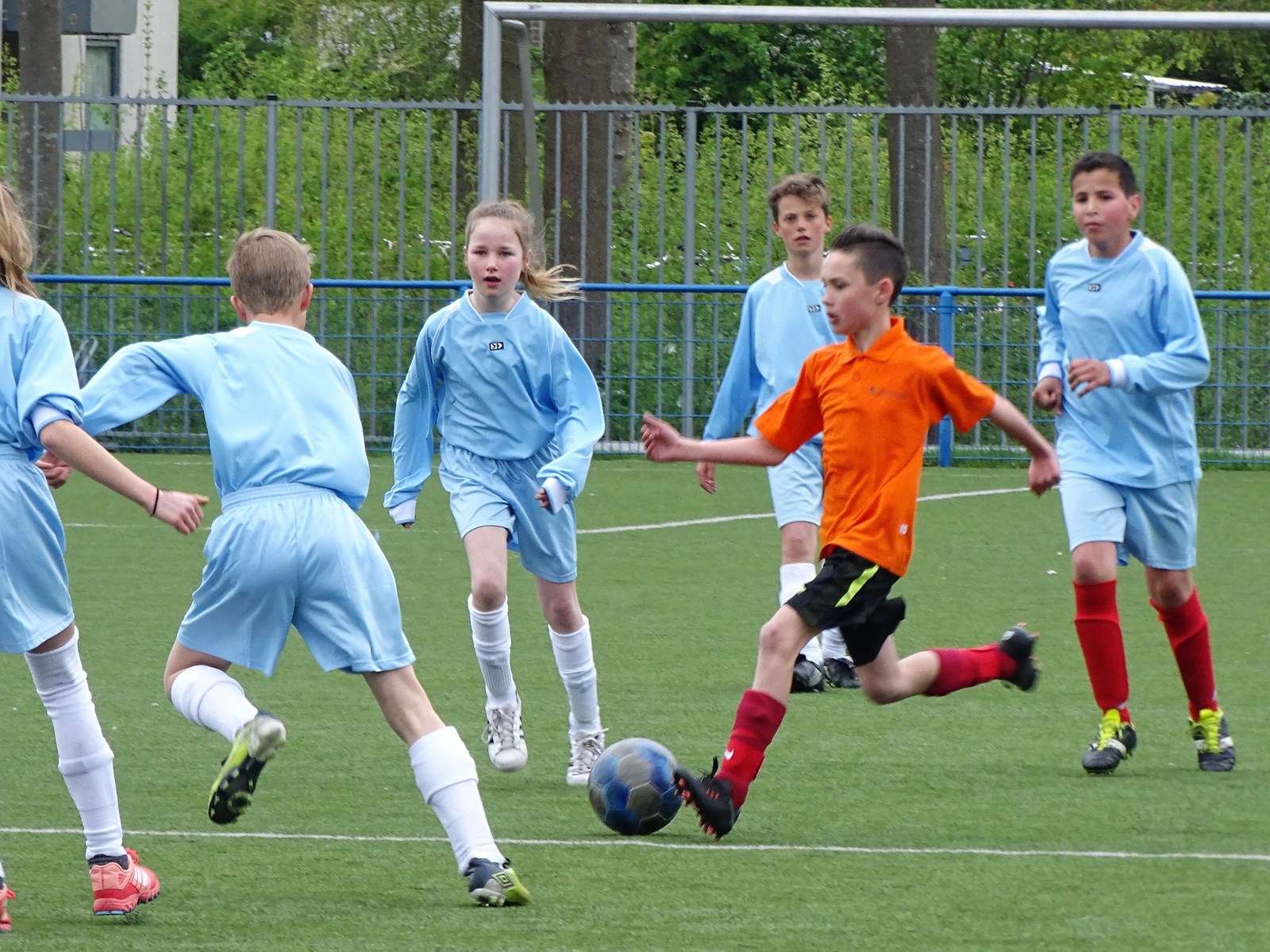 Schoolvoetbal 12 april 2023 - C.V.V. Vriendenschaar