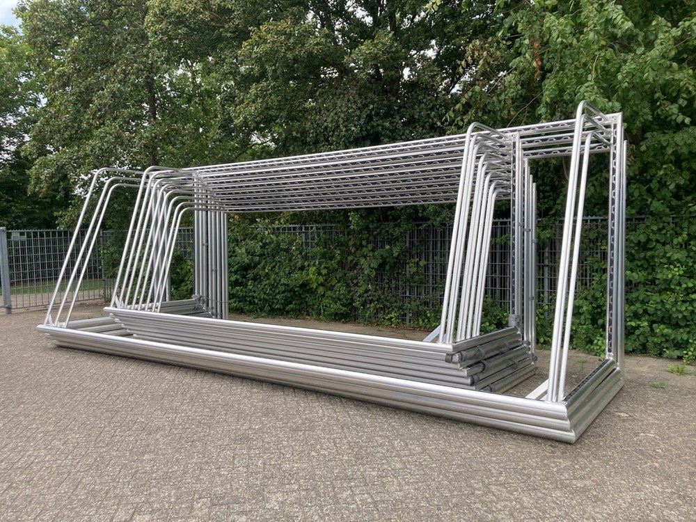 Nieuwe netten in de doelen - C.V.V. Vriendenschaar