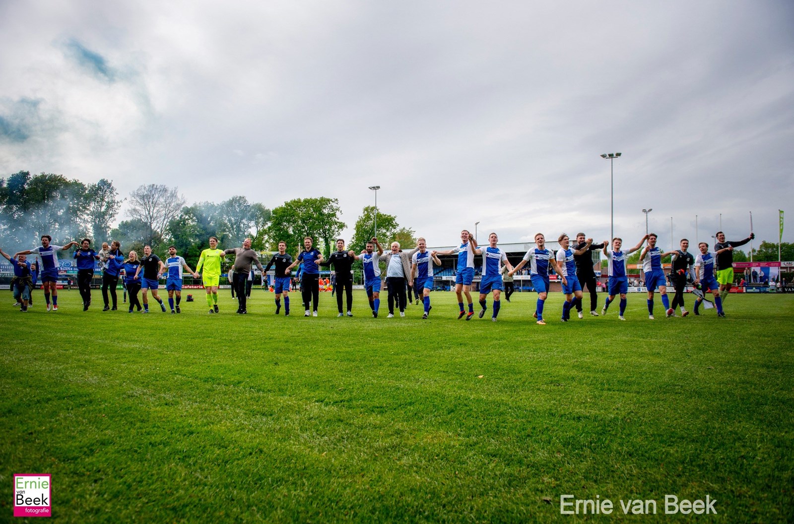 Veiling kampioenshirts WHC 1 - WHC