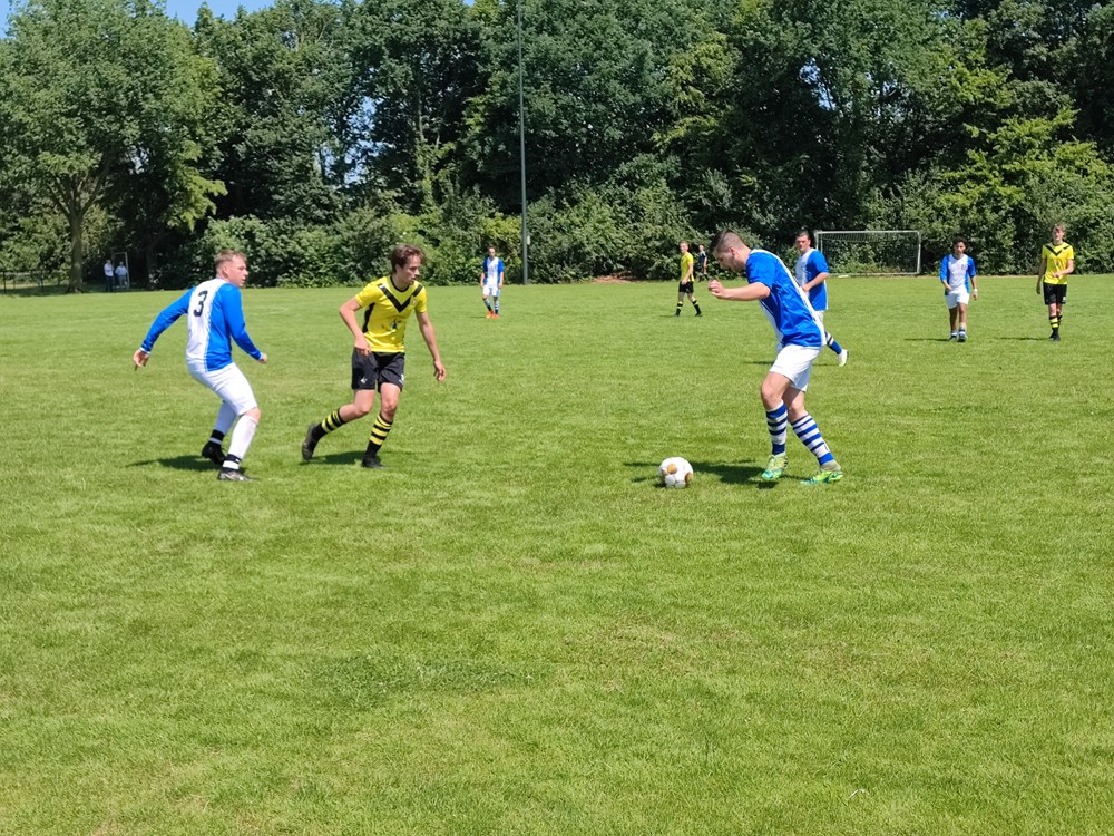 SV Wissel 1 wint eerste wedstrijd onder leiding van Frank Spijker - Mooiste club