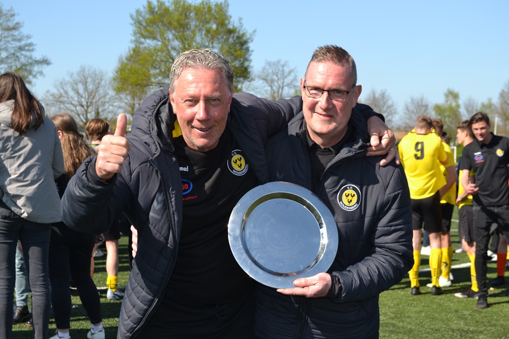 Woudenberg kampioen na ombuigen 2-0 achterstand naar 2-4 overwinning ...