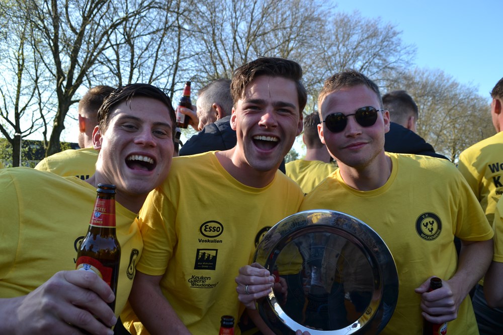 Woudenberg kampioen na ombuigen 2-0 achterstand naar 2-4 overwinning ...