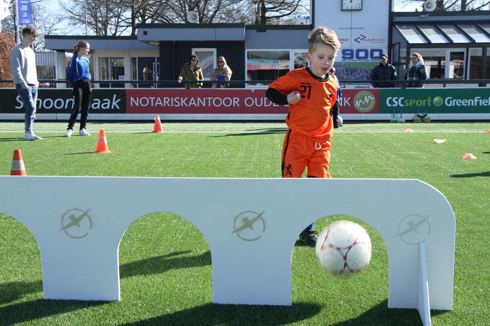 Zonnige spelletjesmiddag Zweef-mini's - RKSV De Zweef